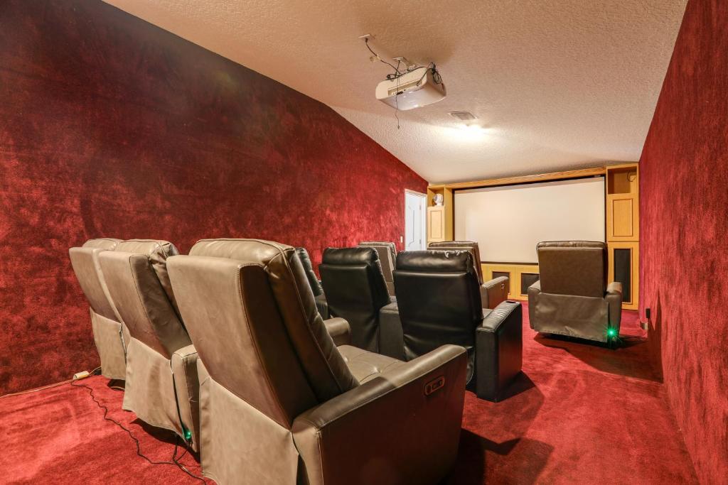Sauna and Pool Access Luxe Wellington Apt!, Wellington (updated prices ...