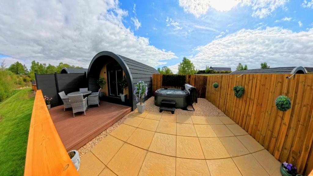 Newmore Highland Pods with Hot Tubs on NC500, Invergordon (updated ...