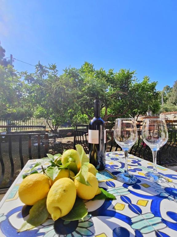 Lemon Tree Home, Aci Castello (updated prices 2025)