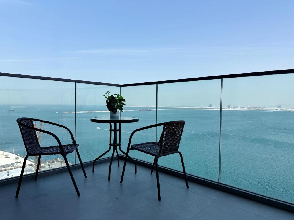 Luxury 1BR with charming Sea view, Dubai (updated prices 2026)
