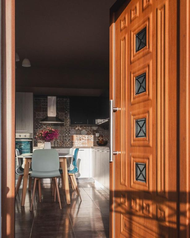 Morfeas Collection, Makry Gialos (updated prices 2025)