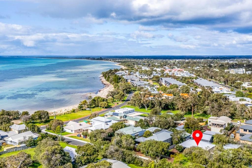 Charming beach home in heart of old Dunsborough, Dunsborough (updated ...