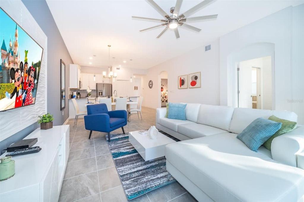 Mickey Themed Town Home -ChampionsGate Resort 15 min from Disney World ...