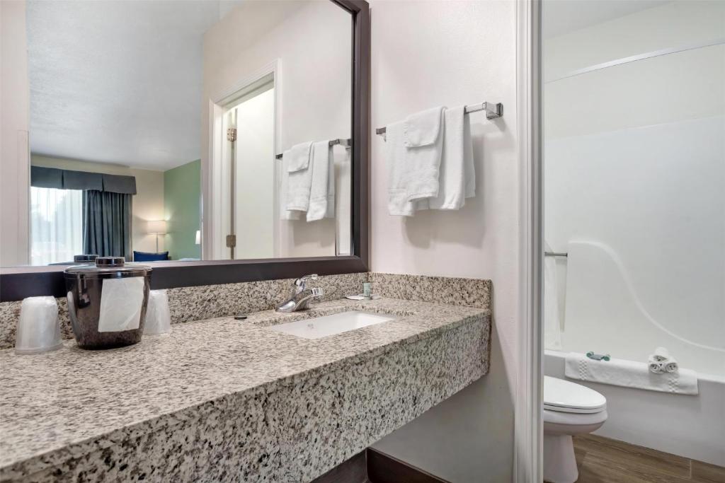 Best Western Navarre Waterfront, Navarre (updated prices 2025)