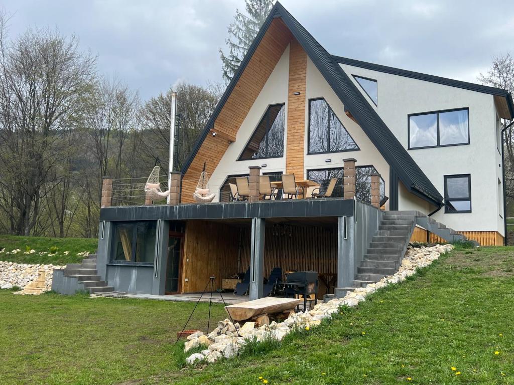 A-frame Sofis House Valea Doftanei, Teşila (precios actualizados 2025)