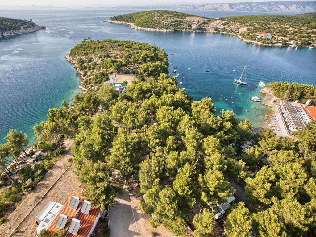 Kamp Vira Pitches, Hvar (updated prices 2026)