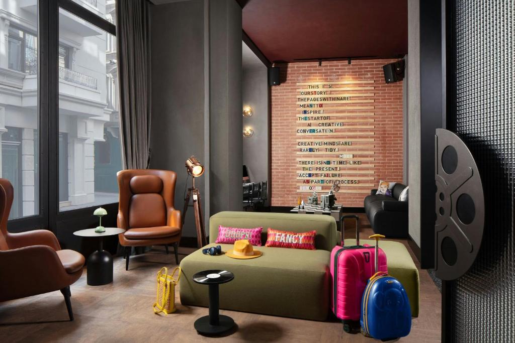 Moxy Istanbul Taksim, Istanbul (updated prices 2025)