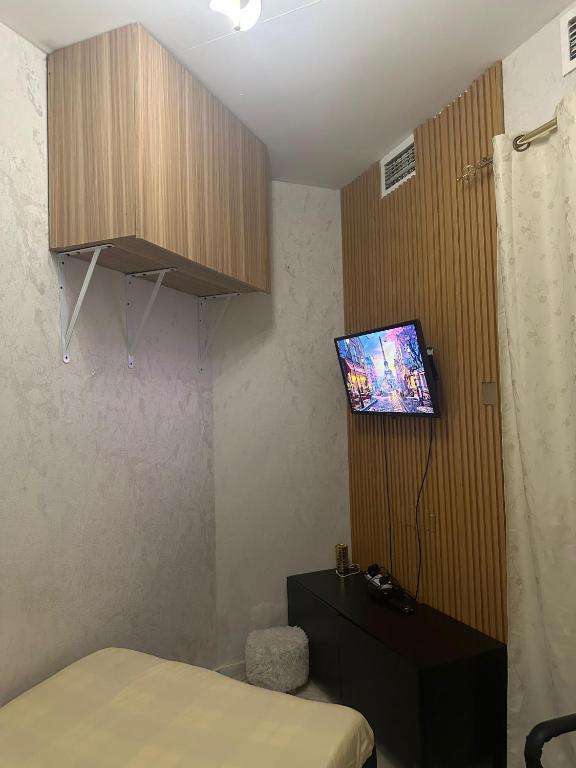 Leon's Gate, Sabkhah (updated prices 2025)