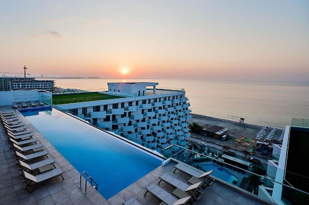 Dream luxury apartments in Infinity pool Spa resort, Mamaia (prețuri ...