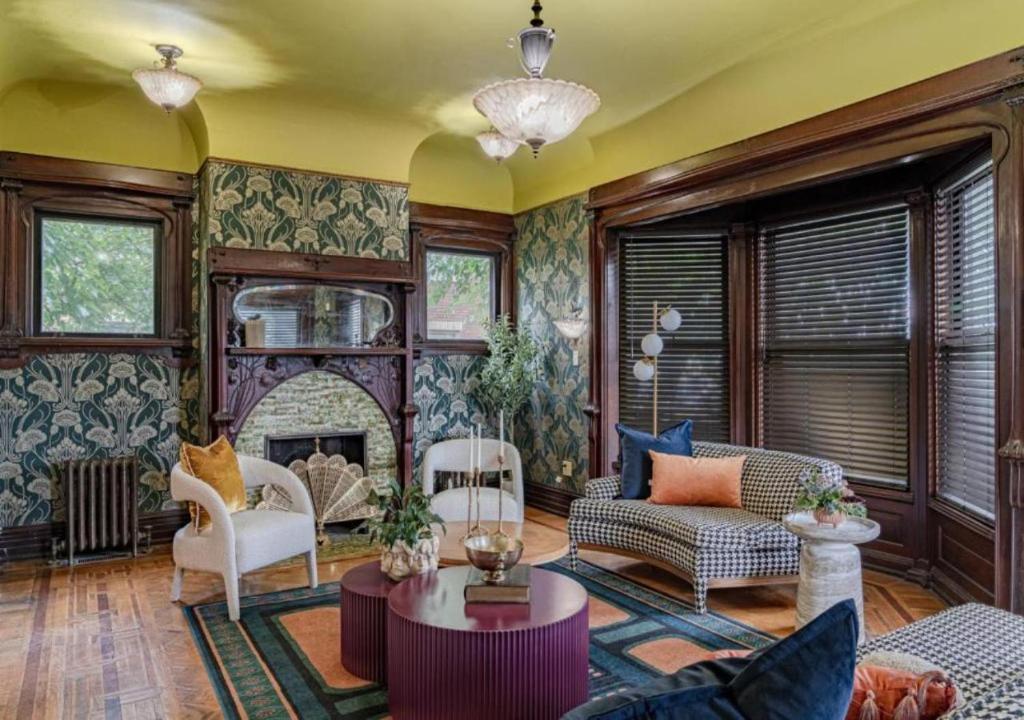 Akrons Werner House Historic 4 Bedroom Luxury, Akron (updated prices 2025)