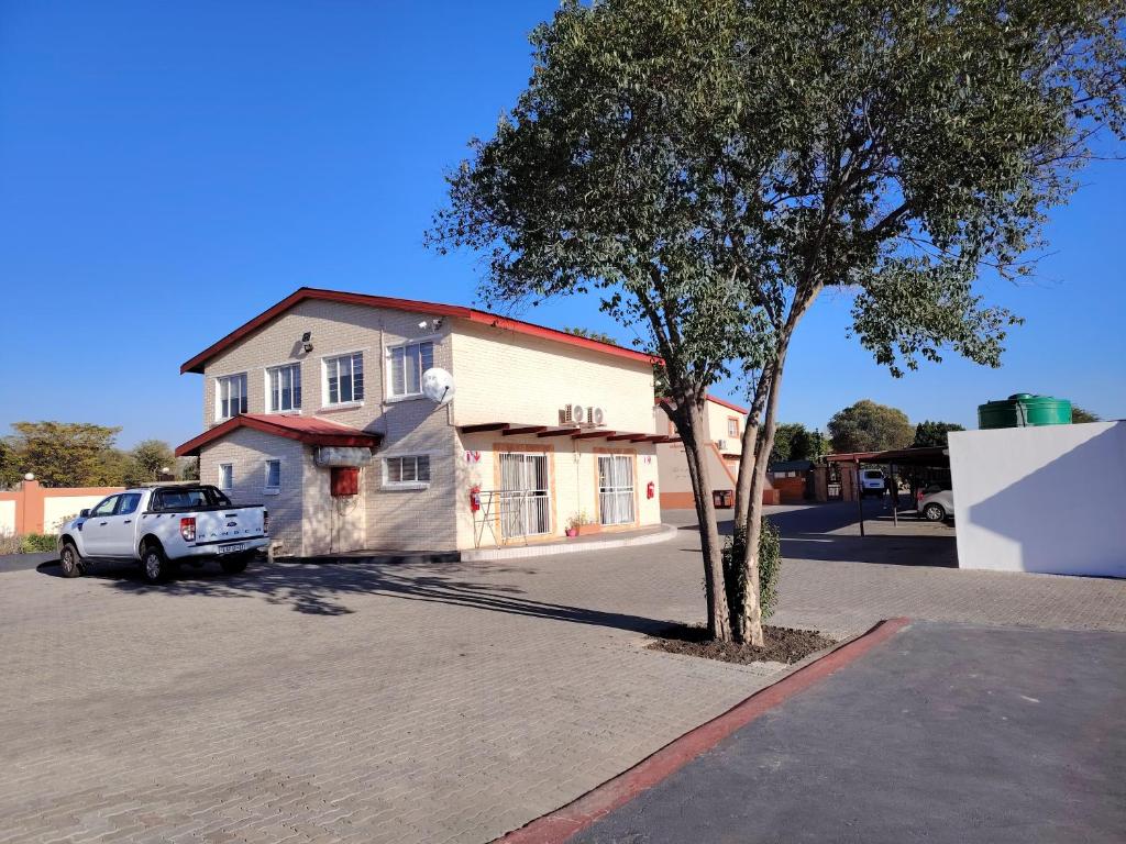 4th Avenue Themepark & Lodge, Rustenburg (updated prices 2025)