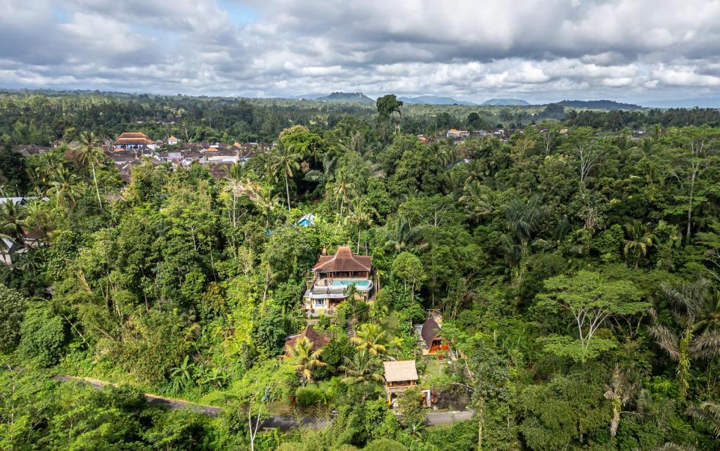 Yoga Maya Ubud 5 Bedroom Pool Villa Jungle View, Tampaksiring (updated ...