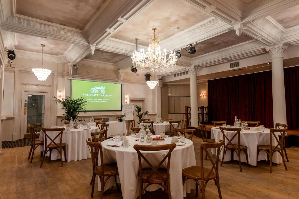 The Drayton Court Hotel, London (updated prices 2025)