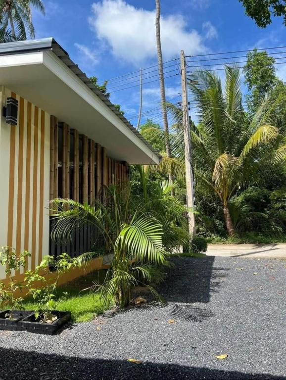 CHALOK LUM - LOVE HOME, near of MUYA THAI and the CHALOK LUM BEACH, Chaloklum (aktualisierte ...