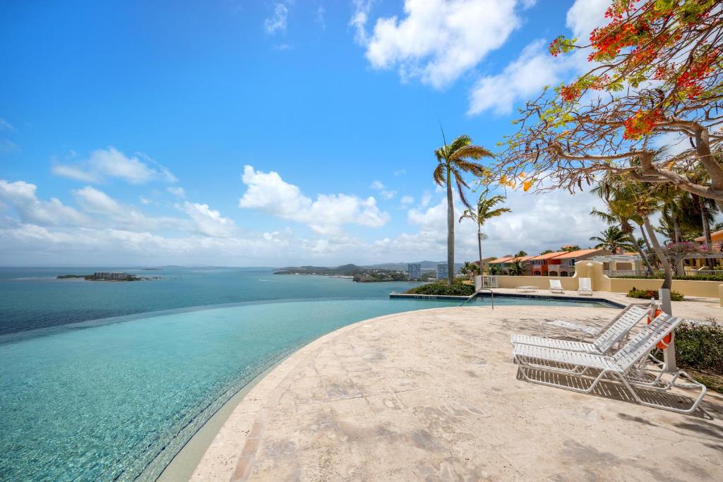 Golf Course Access Balcony Infinity Pool, Fajardo (updated prices 2025)