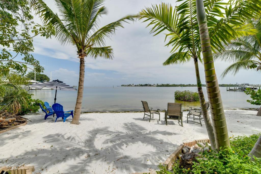 Private Beach + Outdoor Oasis: Home in St Pete!, St Petersburg (updated ...