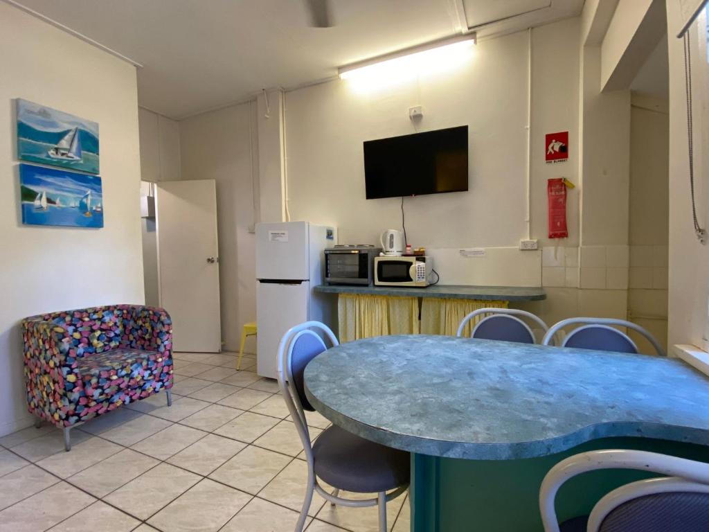 The Captains Manor on Cook 9 in Arcadia - Traveleto