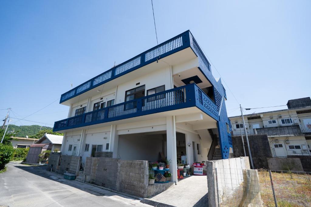Yume House! 10 mins beach and Janglia! 30 mins aquarium!, Nago (harga ...