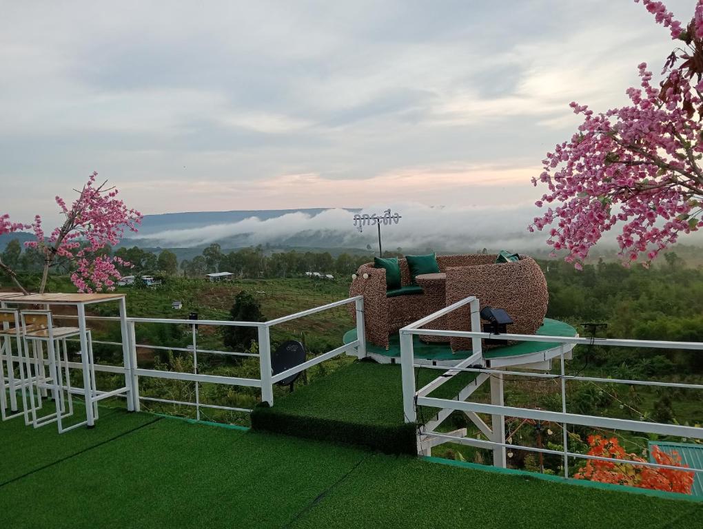 บ้านไร่เก็บตะวันโฮมสเตย์น้ำหนาว، Ban Plaek (أسعار محدثة لعام 2025)