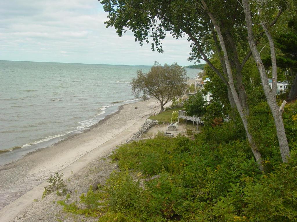 Brennan Beach Lakeview Park Model 1, Pulaski (updated prices 2025)