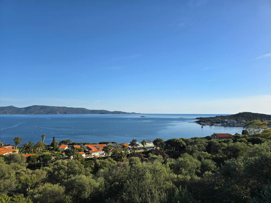 Mare E Monti, Porto Pollo (tarifs actualisés, 2025)