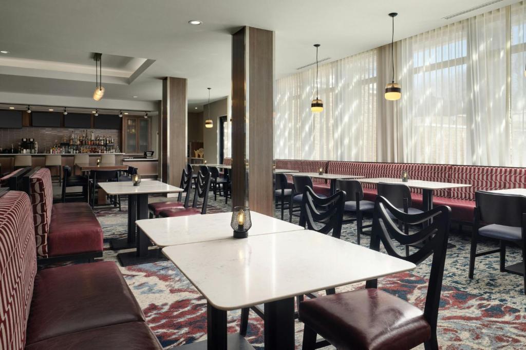 Courtyard by Marriott Dallas DFW Airport North/Grapevine, Grapevine ...