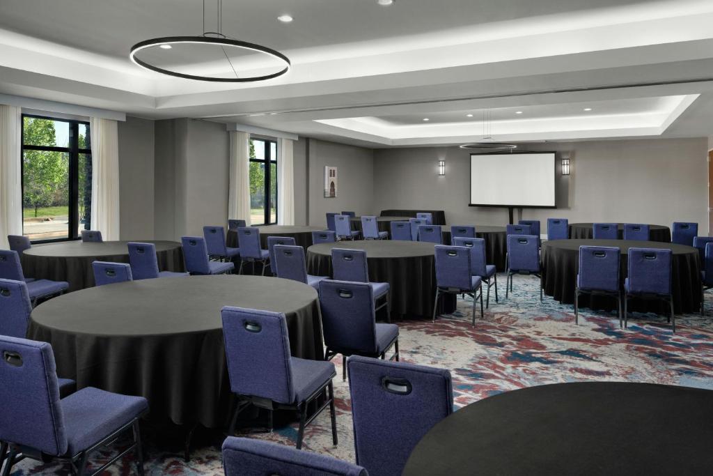 Courtyard by Marriott Dallas DFW Airport North/Grapevine, Grapevine ...