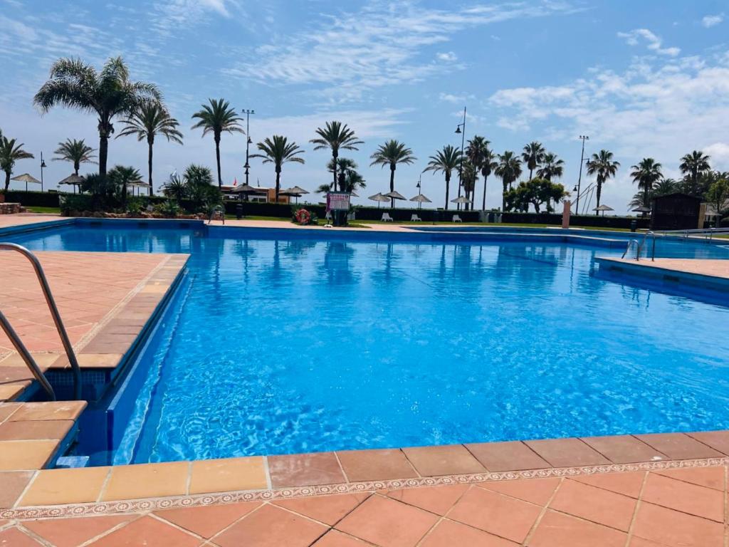Playamar Deluxe pool & Beach Torremolinos Sinese design homes ...