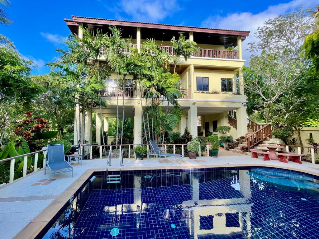 Kata Sunset Bay Villa - 3BR Private Pool - Seaview, Kata Beach (updated ...