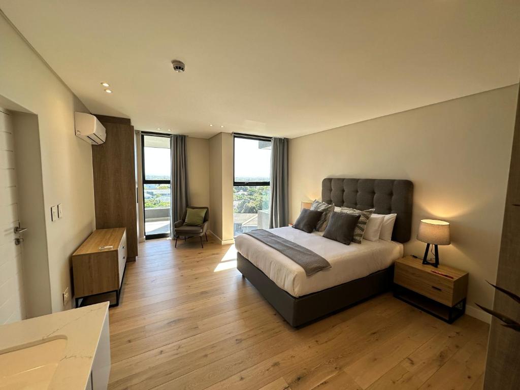 Newlands Peak 9th Floor Penthouse, Cape Town (updated prices 2026)