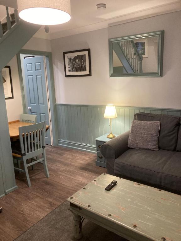 The Old Penny Bank, Barrow upon Humber (updated prices 2026)