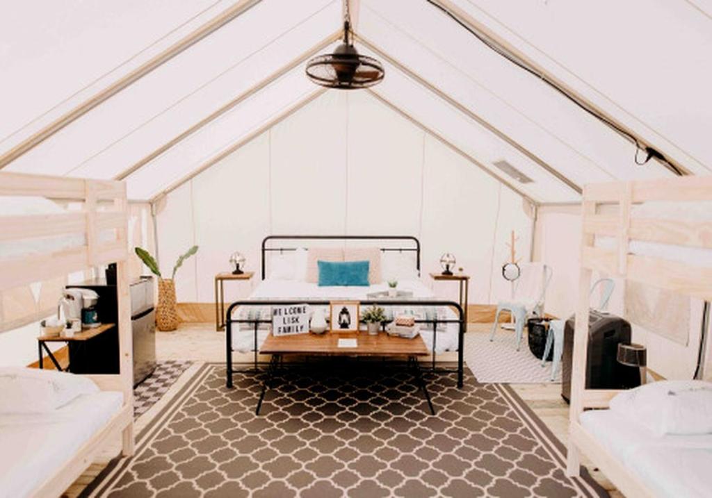 Secluded Tented Cabin with Fire Pit and Gorgeous Sights in Naples ...