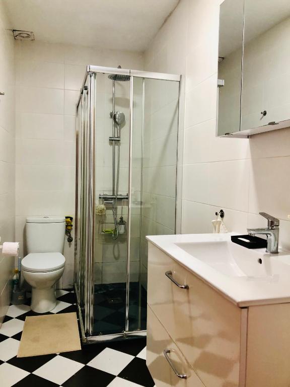 Habitación privada junto al mar en la Barceloneta, Barcelona (precios ...