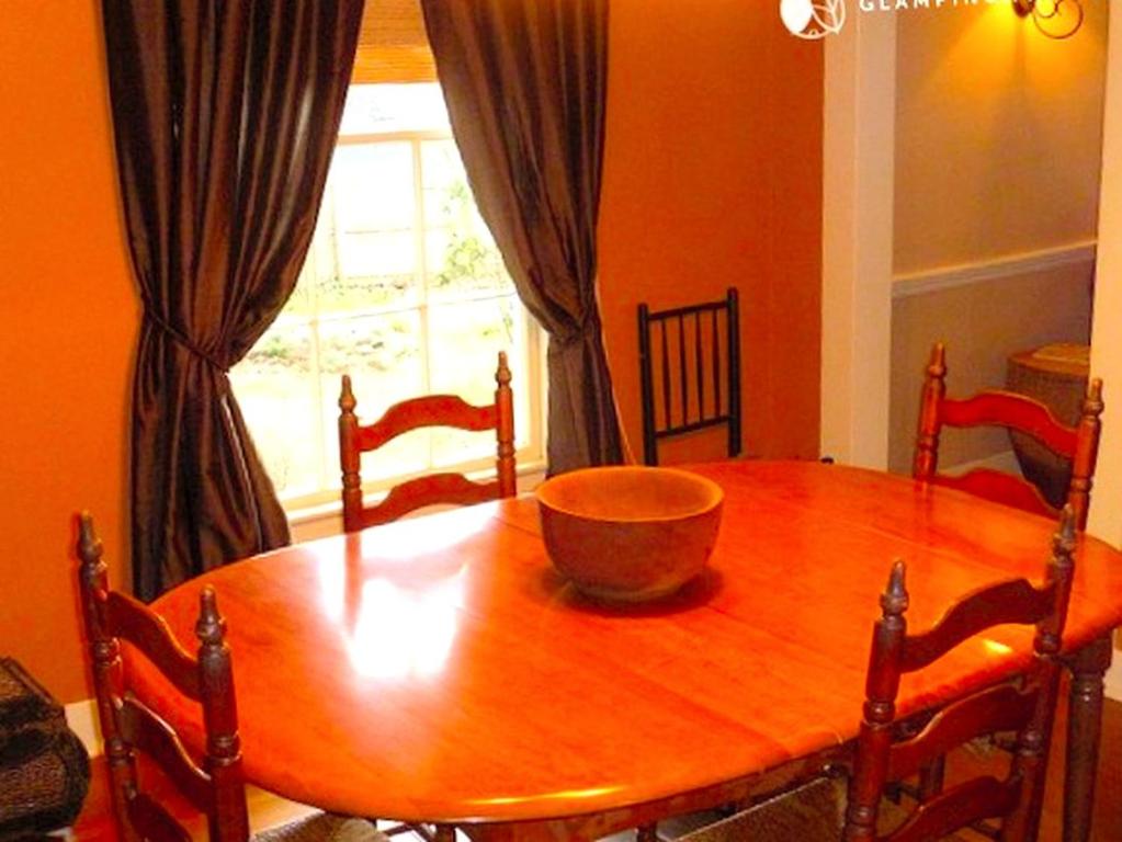 Charming Waterfront Rental for a Weekend Getaway near Mohawk State Park, Connecticut, Cornwall ...