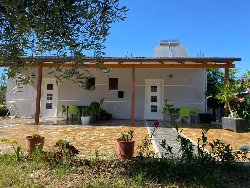 Gray&Oli Studios, Vlorë (updated prices 2025)