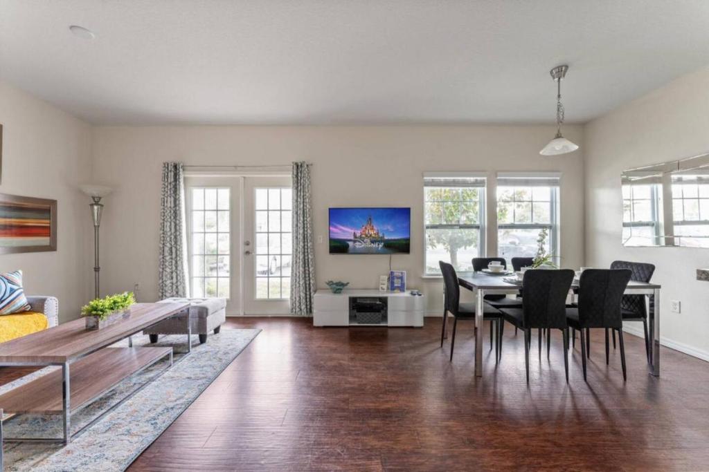 New 4BDR House near Disney 8979, Kissimmee (updated prices 2025)
