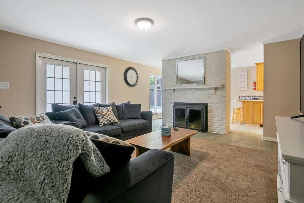 Haymount Holdout, Fayetteville (updated prices 2025)