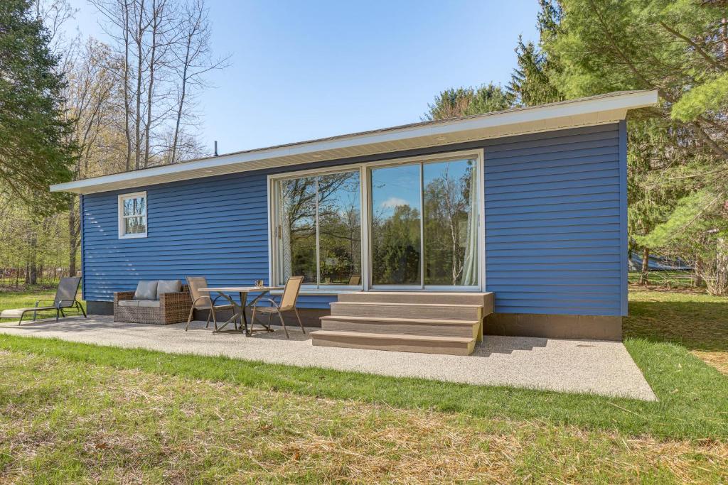 Fish and Hike Riverfront Cabin in Paris, Reed City (updated prices 2025)