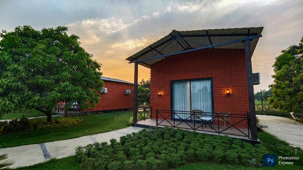 Mamaya Resort & Spa By Four Leaf Hotels, Garh Mukteshwar, Hāpur ...