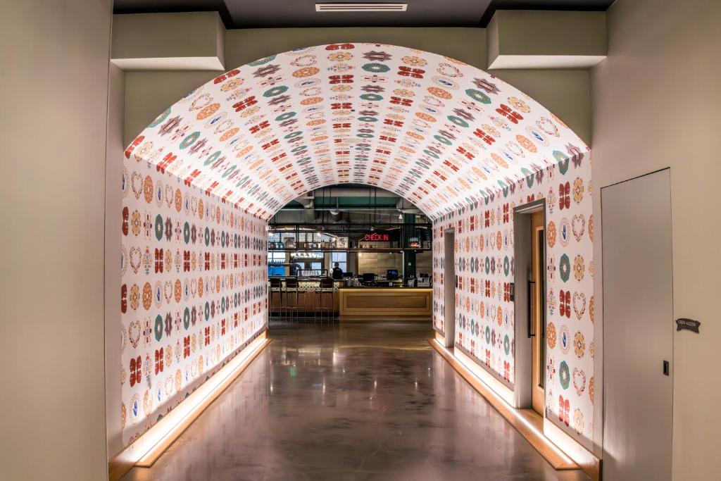 Moxy Cincinnati Downtown, Cincinnati (updated prices 2025)