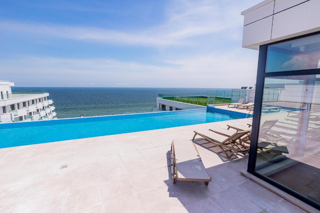 Tropical - Alezzi Infinity Resort, Mamaia Nord (updated prices 2025)