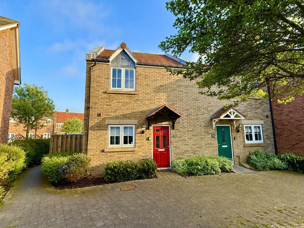 Pebble Cottage, Filey (updated prices 2025)