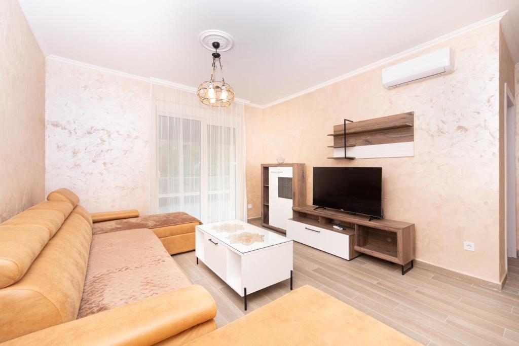 Bečići one bdr apt with garage, Becici (updated prices 2025)