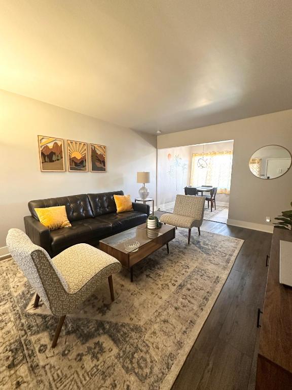 Price Reduced! Desert Mountain Oasis, 28 day minimum, Palm Springs ...