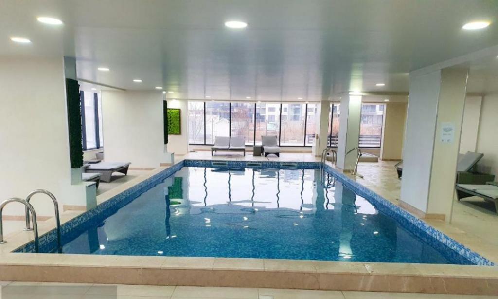 Azizi Apartments BeachFront Resort & Spa langa plaja, Mamaia Nord ...