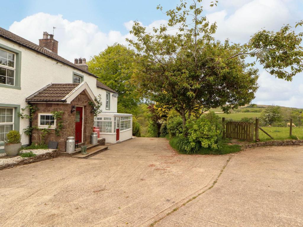 Kirkland Howe Cottage, Frizington (updated prices 2026)