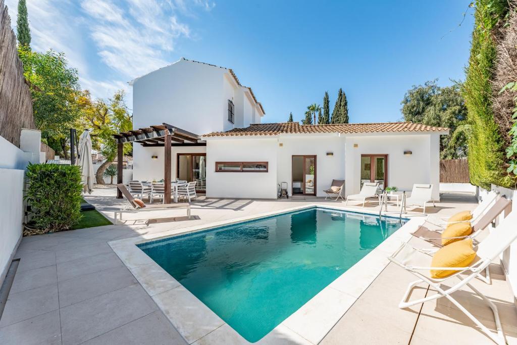 Villa with Pool in Golden Mile by Kura Homes, Marbella (updated prices ...