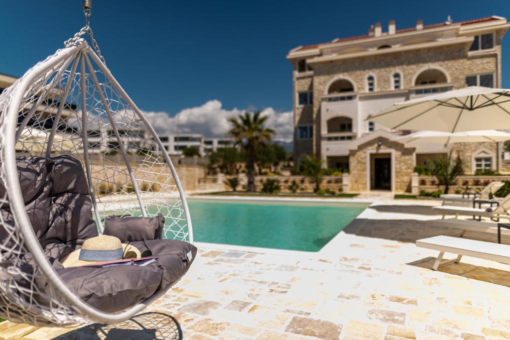 Deluxe Château Dabo Suites with pool, Novalja (preços atualizados para ...