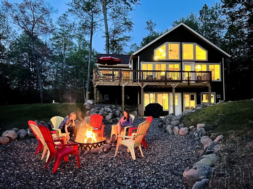 Group Lake Cabin with Ping Pong Table Loaded with Kayaks in Wisconsin ...