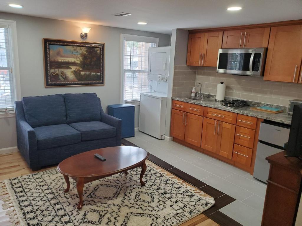 Starlite Studio- Quaint Space, Easy Walk to Trop!, Atlantic City ...